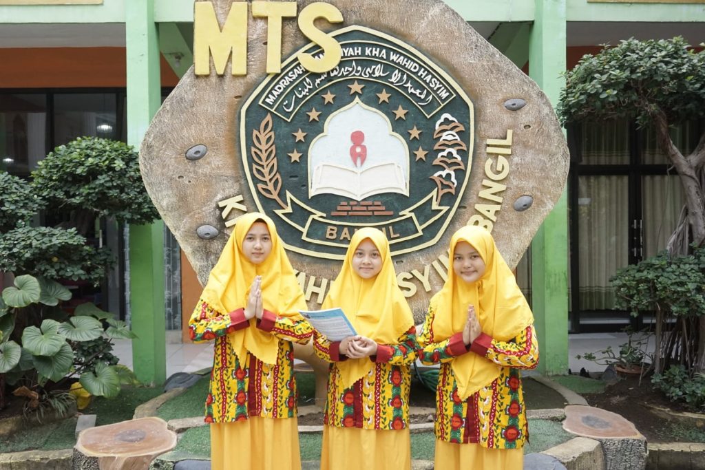 Kenapa Harus Waha - MTS Wahid Hasyim